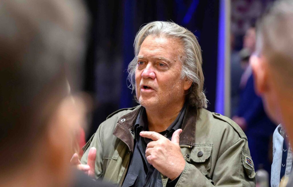 Steve Bannon’s Dark Forecast for Britain - Tdnews